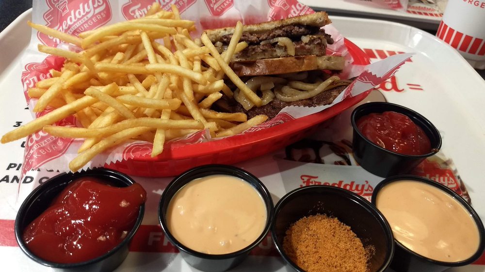 FREDDY’S FROZEN CUSTARD & STEAKBURGERS - 75 Photos & 79 Reviews - 3320 ...