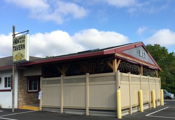 MAPLE GLEN TAVERN - Updated October 2025 - 10 Photos & 14 Reviews - 505 ...