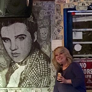 BOBBY’S IDLE HOUR TAVERN - 48 Photos & 49 Reviews - Dive Bars - 9 Music ...