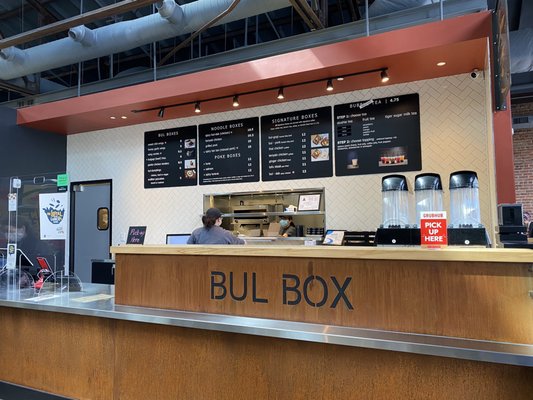 BUL BOX - Updated February 2025 - 105 Photos & 84 Reviews - 500 E Davie ...