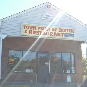 EXETER TOWN PIZZA - 14 Photos & 21 Reviews - 393 S County Trl, Exeter ...