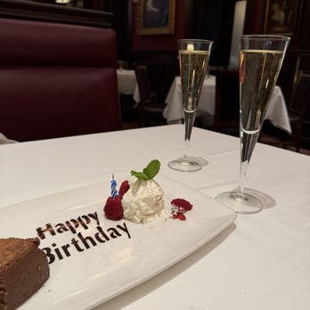 THE CAPITAL GRILLE - Updated December 2025 - 777 Photos & 533 Reviews ...