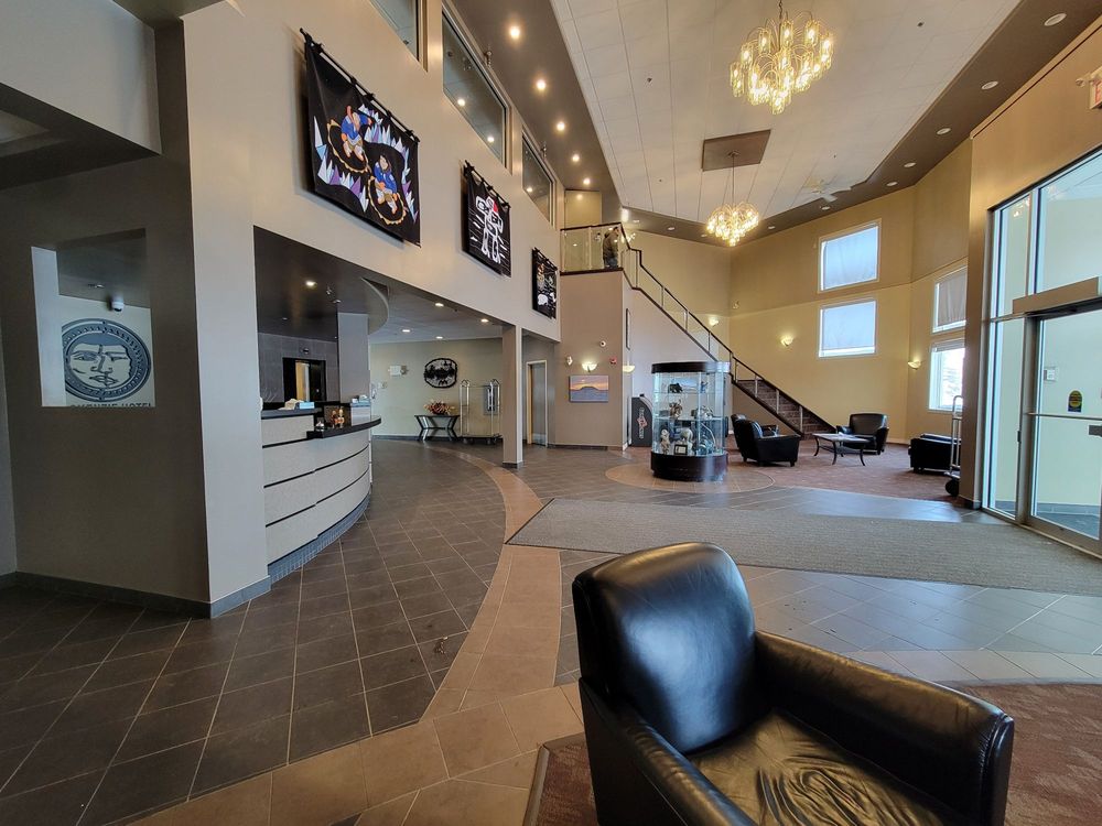 MACKENZIE HOTEL - Updated July 2025 - 185 Mackenzie Road, Inuvik ...