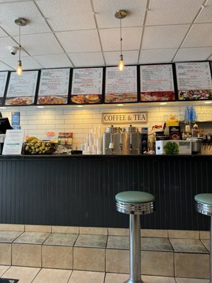 DELUXE DINER - Updated December 2025 - 141 Photos & 124 Reviews - 561 ...