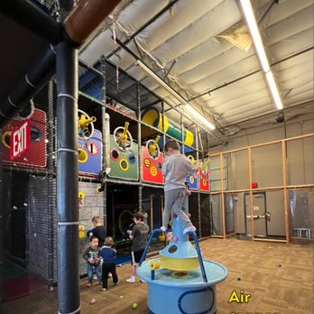 DIZZY CASTLE - Updated March 2025 - 71 Photos & 137 Reviews - 11606 NE ...