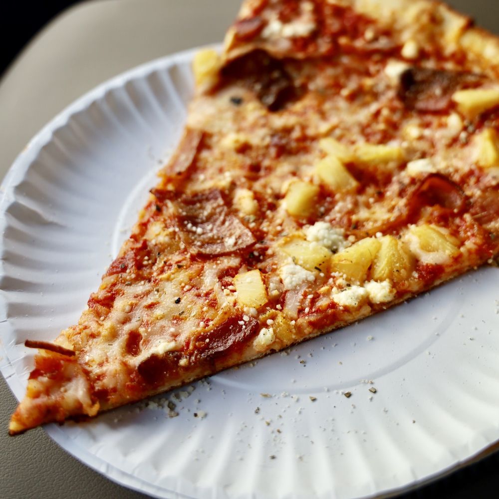 FIVE POINTS PIZZA - 1060 Photos & 1513 Reviews - 1012 Woodland St ...