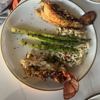 HENRIETTA’S BAYFRONT RESTAURANT - Updated February 2026 - 52 Photos ...