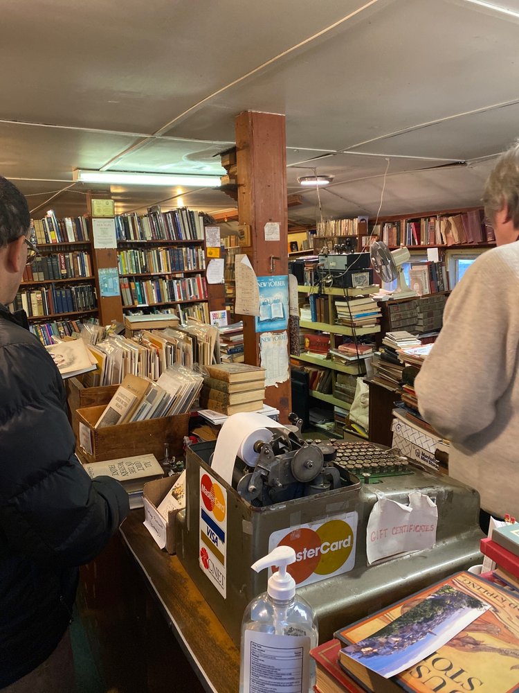 WHITLOCKS BOOK BARN - Updated December 2025 - 12 Photos & 22 Reviews ...