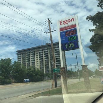 EXXON - Updated September 2024 - 15 Photos - 694 Riverside Dr, Memphis ...