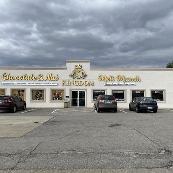 CHOCOLATE AND NUT KINGDOM - Updated November 2024 - 147 Photos & 32 ...