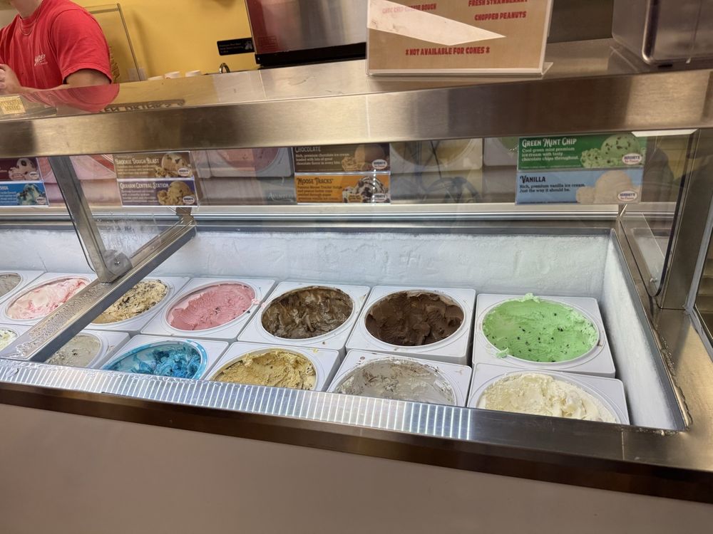 SHOOBIES ICE CREAM - Updated August 2025 - 18 Center St, Folly Beach ...