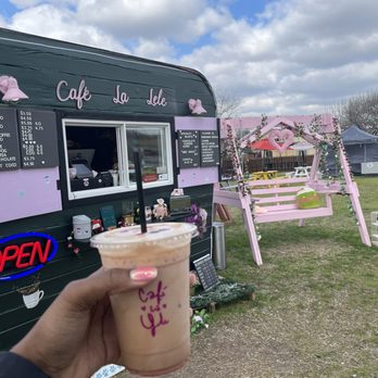 CAFÉ LA LELE - Updated January 2025 - 85 Photos & 17 Reviews - 16900 ...