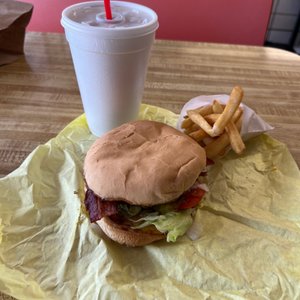 MYTIBURGER - 118 Photos & 220 Reviews - 2211 W 43rd St, Houston, Texas ...