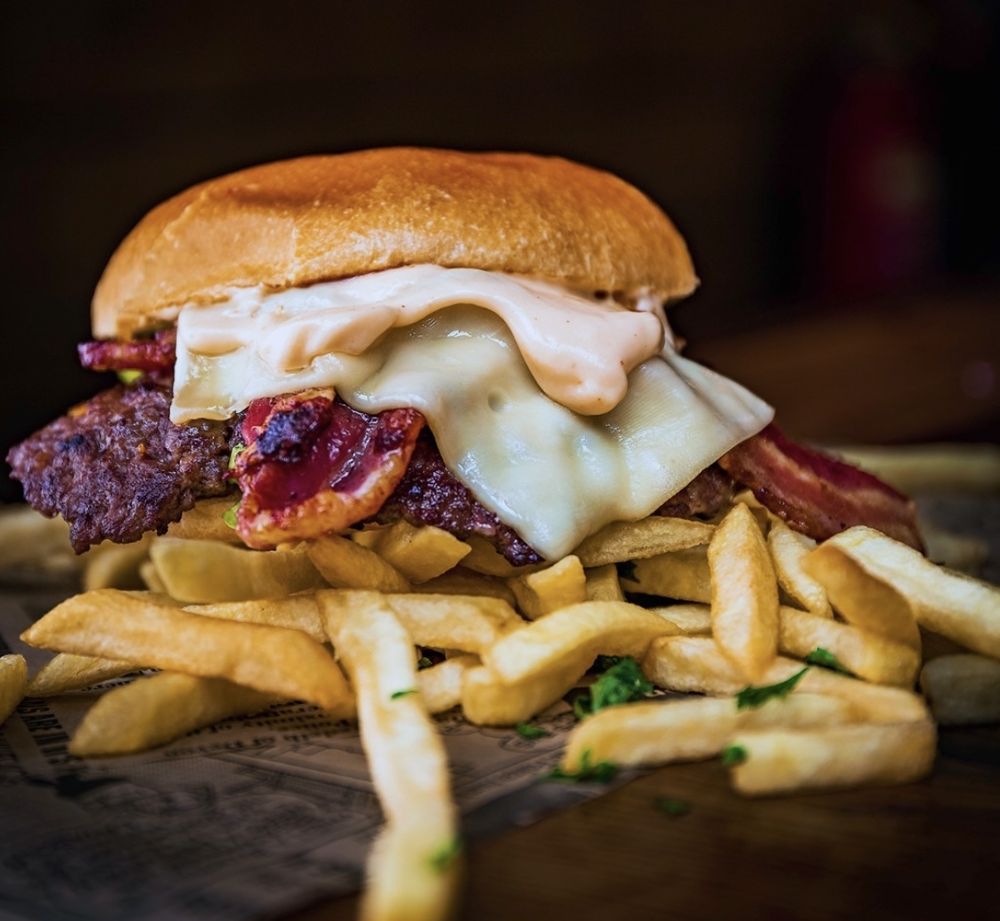 THE BURGER HOUSE - Updated January 2025 - Mott St, San Fernando ...