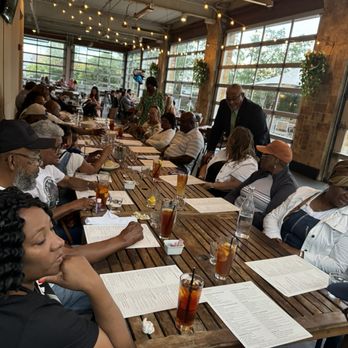 PINSTRIPES - Updated June 2025 - 770 Photos & 615 Reviews - 7 Oakbrook ...