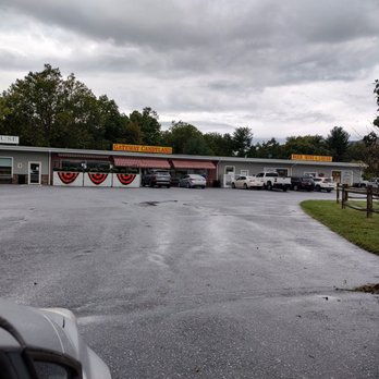 GATEWAY FARM MARKET & CANDYLAND - Updated January 2026 - 31 Photos & 22 ...