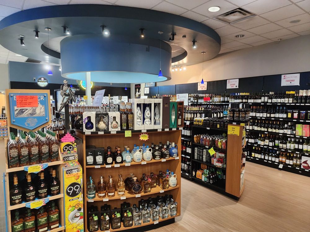 LYONS DEN LIQUOR - Updated May 2026 - 25 Photos & 14 Reviews - 5332 Dtc ...