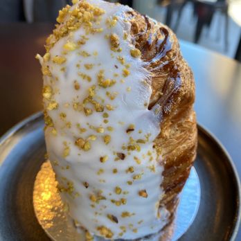 GODFREY’S BAKERY AND CAFE - Updated March 2025 - 596 Photos & 214 ...