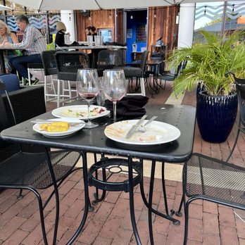 KALYPSO’S SPORTS TAVERN - Updated June 2025 - 191 Photos & 406 Reviews ...