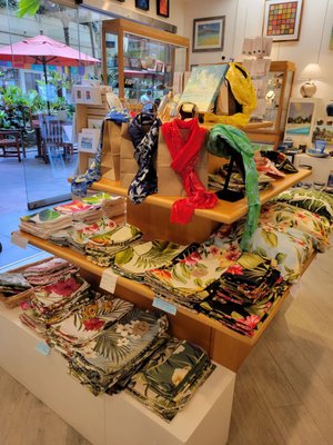 NOHEA GALLERY - Updated November 2024 - 104 Photos & 31 Reviews - 4211 ...