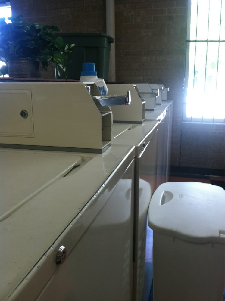 WASH & DRY - 709 W Wm J Bryan Pkwy, Bryan, Texas - Laundry Services ...