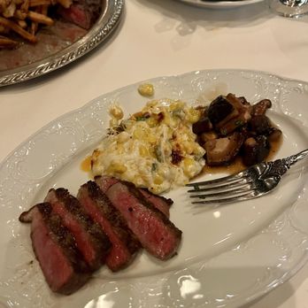 HEMINGWAY - Updated April 2025 - 192 Photos & 83 Reviews - 1515 E 15th ...