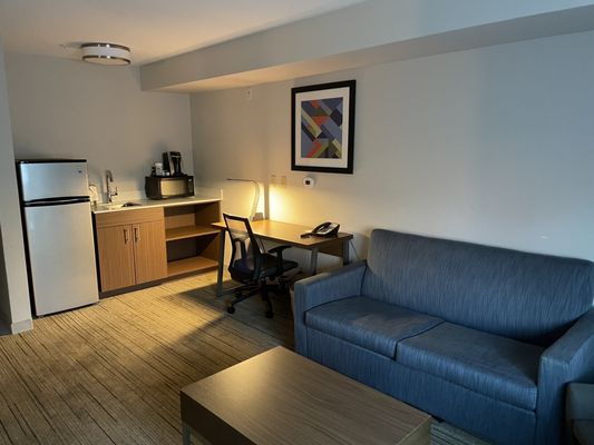 HOLIDAY INN EXPRESS & SUITES SEATTLE-SEA-TAC AIRPORT - Updated January ...