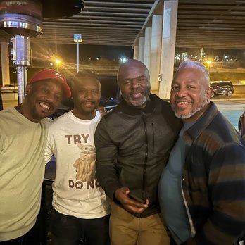 WOOFS ATLANTA - 62 Photos & 122 Reviews - 494 Plasters Ave NE, Atlanta ...