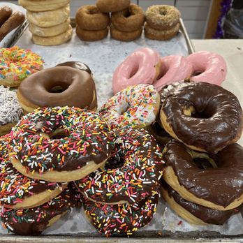 BEACH DONUT SHOP - Updated October 2025 - 110 Photos & 146 Reviews ...