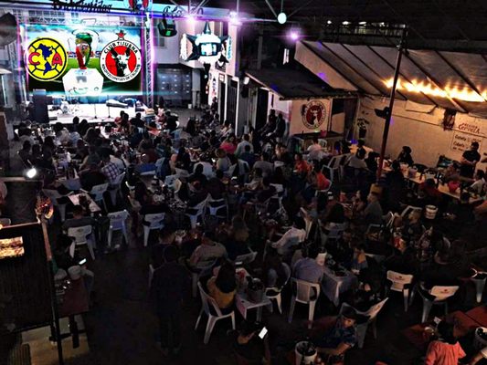 CLAMATOS LA 20 - Updated July 2025 - 59 Photos & 21 Reviews - Blvd. de ...