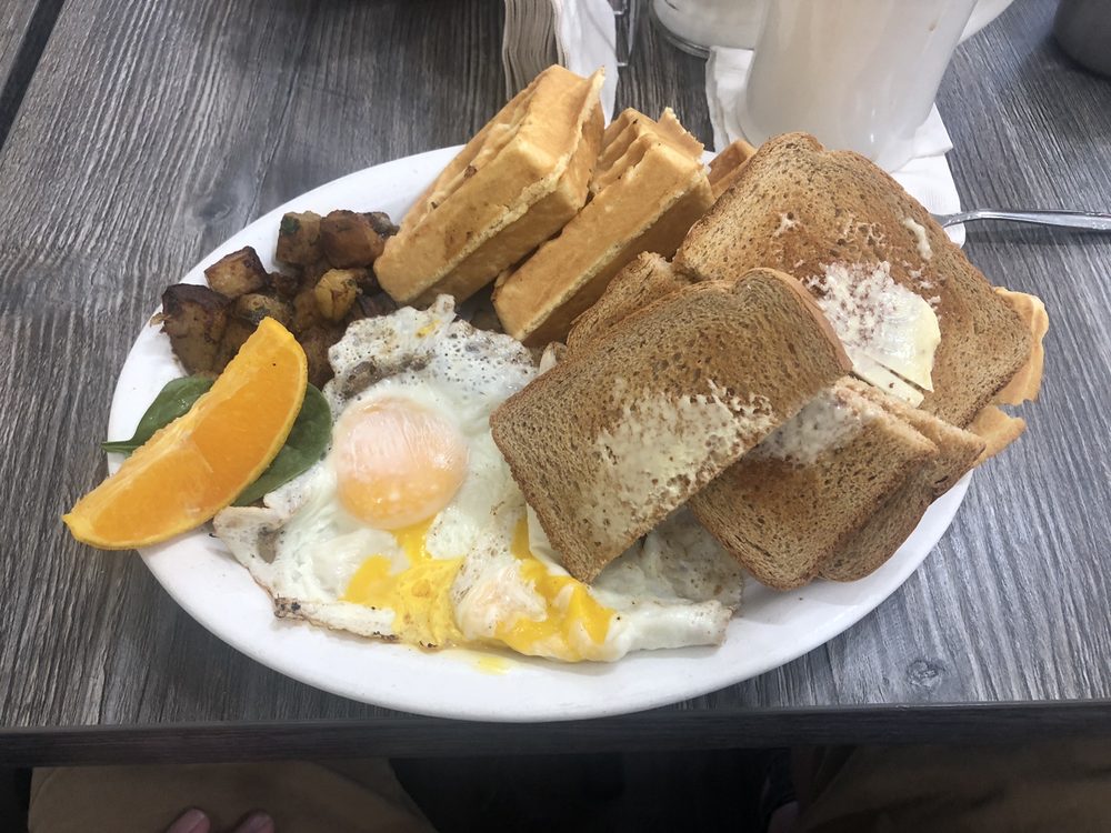 BREAD & BUTTER DINER - 59 Shrewsbury St, Boylston, Massachusetts ...