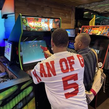 GAMEON BAR+ARCADE - Updated December 2025 - 174 Photos & 47 Reviews ...