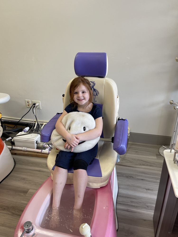 DELUXE NAILS & SPA - Updated December 2025 - 109 Photos & 114 Reviews ...