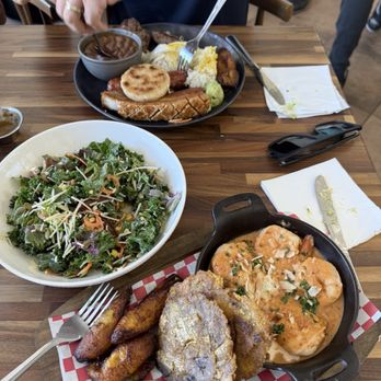 CURUBA - Updated October 2025 - 122 Photos & 34 Reviews - 1546 E Stacy ...