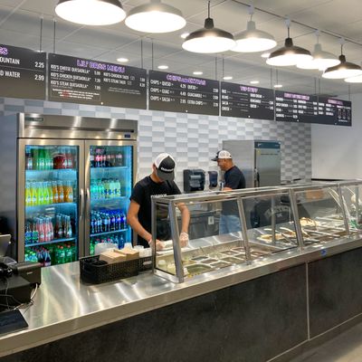 DOS BROS FRESH MEXICAN GRILL - 3944 N Sheridan Rd, Chicago, Illinois ...