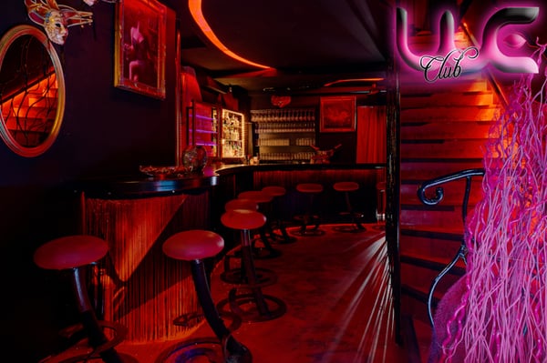 LE WE CLUB - Updated January 2026 - 28 Photos & 36 Reviews - 83 rue ...