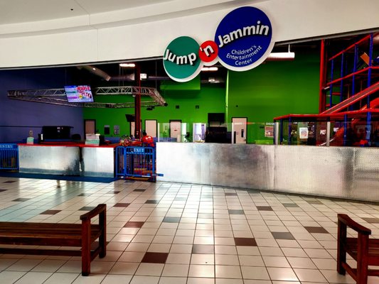 JUMP ‘N JAMMIN - Updated March 2025 - 118 Photos & 159 Reviews - 22500 Town Cir, Moreno Valley ...