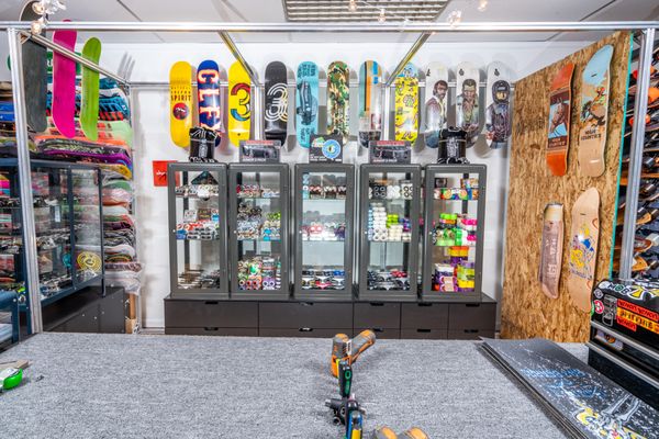 303 BOARDS THE HILL - Updated January 2026 - 15 Photos - 1138 13th St ...