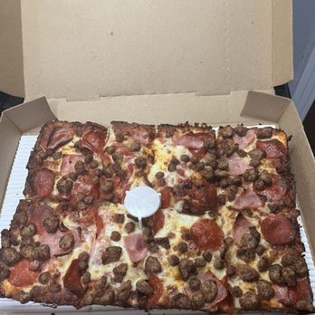 JET’S PIZZA - Updated January 2026 - 43 Photos & 37 Reviews - 6411 E NW ...