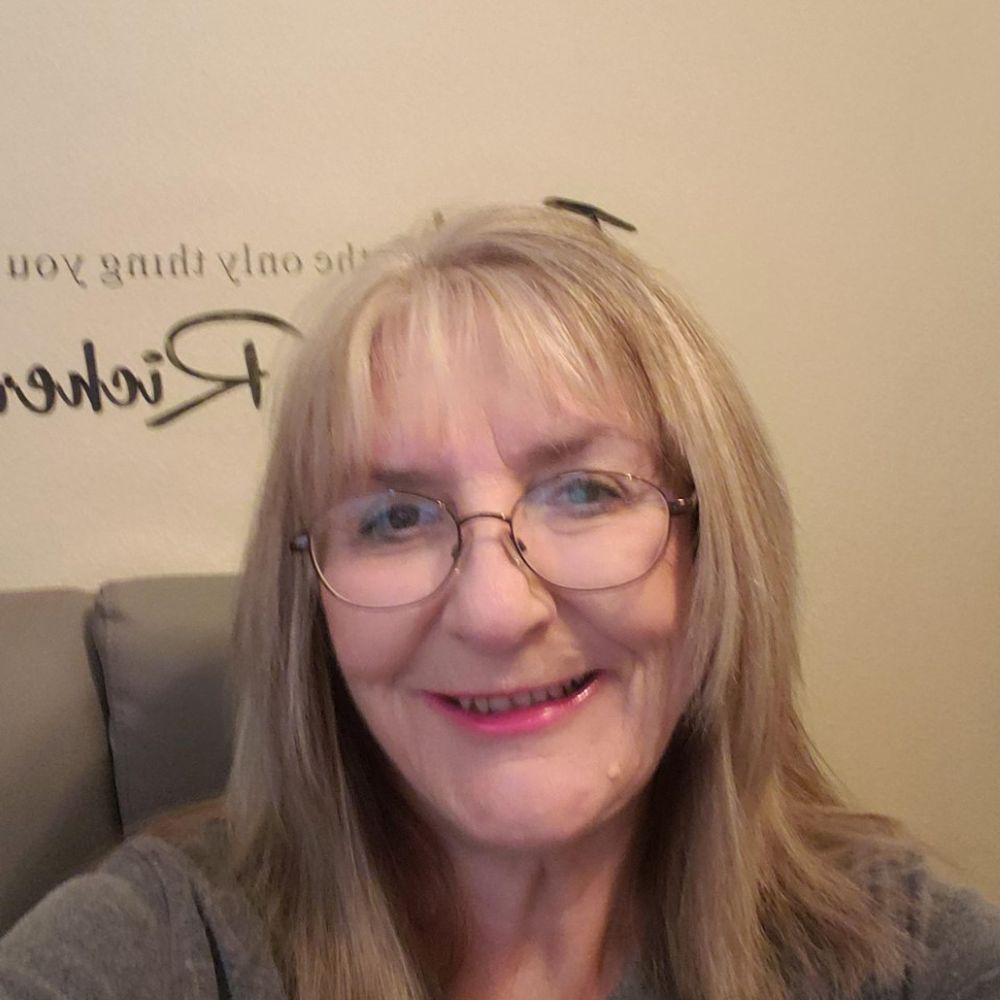 Stephanie Turley's Instagram, Twitter & Facebook on IDCrawl