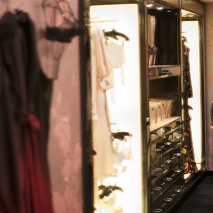 SKY-RIDE TAP - Updated September 2025 - 26 Photos & 56 Reviews - 105 W ...