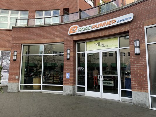 ROAD RUNNER SPORTS - Updated June 2026 - 45 Photos & 264 Reviews - 7020 ...