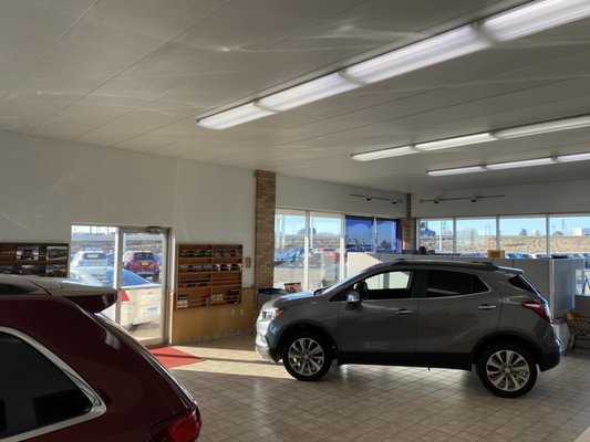 DAN WELLE CHEVROLET - Updated April 2026 - 17 Photos - 1505 Main St S ...