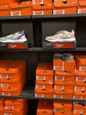 NIKE FACTORY STORE - DEER PARK - Updated March 2025 - 48 Photos & 29 ...