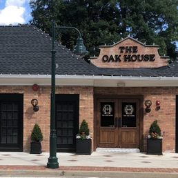 THE OAK HOUSE - Updated October 2025 - 331 Photos & 124 Reviews - 2 ...