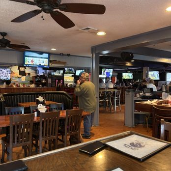 ON THE HALF SHELL - Updated August 2025 - 69 Photos & 128 Reviews ...