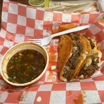 BIRRIERIA 101 - Updated May 2025 - 74 Photos & 50 Reviews - 2301 Wade ...