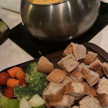 THE MELTING POT - Updated December 2025 - 575 Photos & 785 Reviews ...