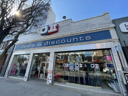 DII DEALS & DISCOUNTS - Updated October 2025 - 156 Photos - 483 Broadway, Bayonne, New Jersey ...