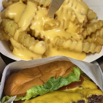 SHAKE SHACK BELLEVUE SQUARE - Updated December 2025 - 115 Photos & 53 ...